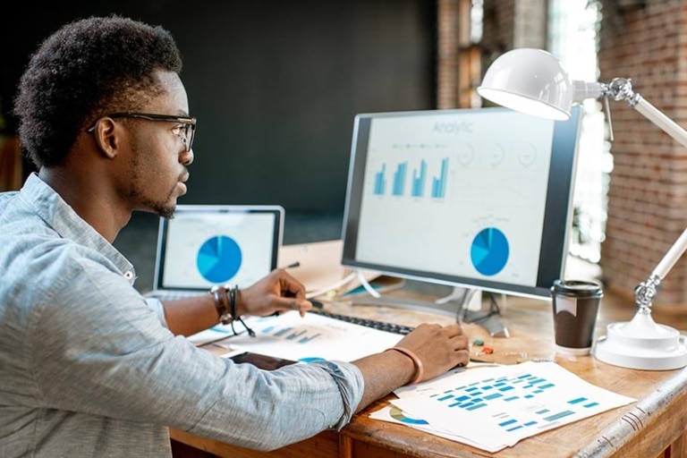 What is Outside Sales? Everything You Need to Know in 2025