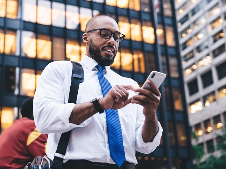 What is Outside Sales? Everything You Need to Know in 2025