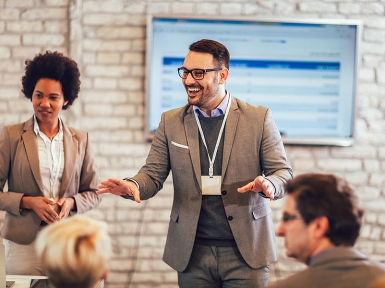 What is Outside Sales? Everything You Need to Know in 2025